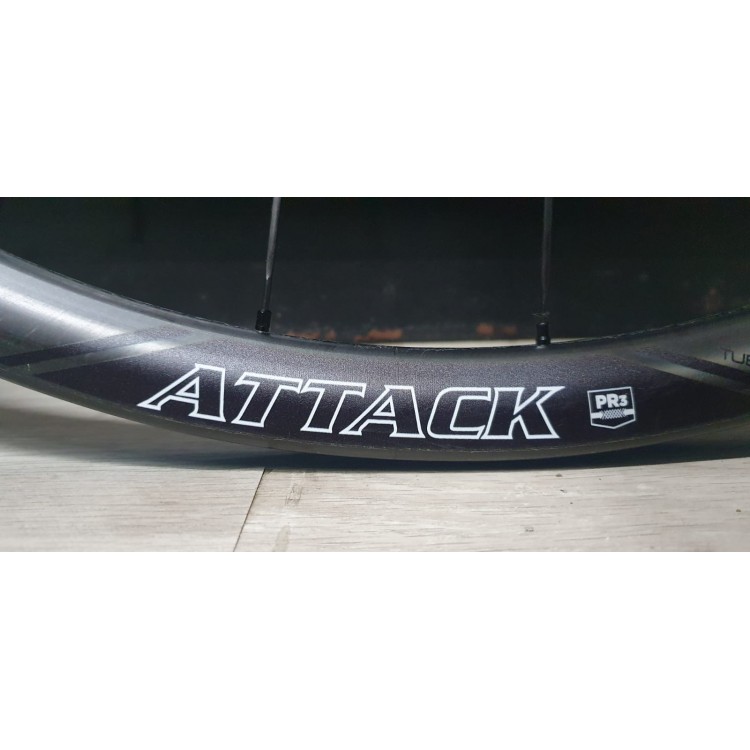 RUEDAS REYNOLDS ATTACK DISC CARBONO TUBELESS